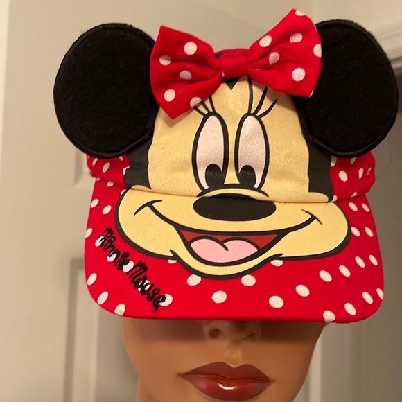 Disney | Accessories | Minnie Mouse Sun Visor Excellent Condition ...